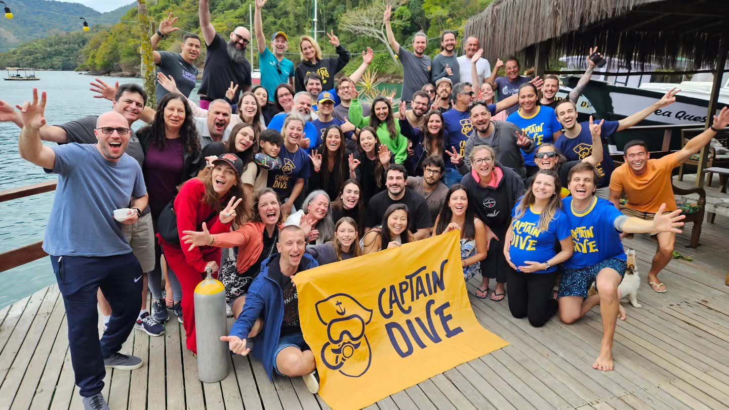 CAPTAIN DIVE MERGULHO COMPLETA 30 ANOS DE HISTÓRIA - Jornal Edição Extra